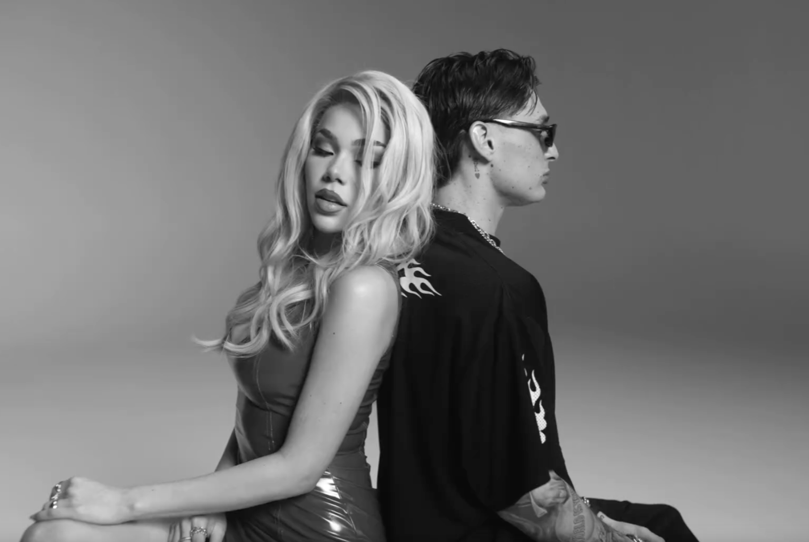 ¿Peso Pluma y Kenia Os comprometidos? Esto es lo que sabemos - Vida Latina